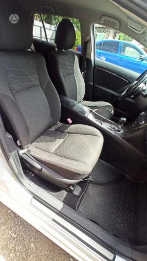Pelēks Toyota Avensis 2009 Viļņa, ar dzinēja tilpumu 2.20 L un nobraukumu 217 tūkst. km par 3600 €, foto 16 vietnē AUTOMOTO.COM.LV