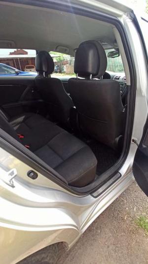 Pelēks Toyota Avensis 2009 Viļņa, ar dzinēja tilpumu 2.20 L un nobraukumu 217 tūkst. km par 3600 €, foto 18 vietnē AUTOMOTO.COM.LV