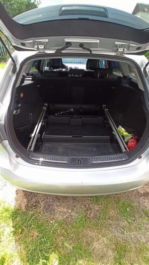 Pelēks Toyota Avensis 2009 Viļņa, ar dzinēja tilpumu 2.20 L un nobraukumu 217 tūkst. km par 3600 €, foto 23 vietnē AUTOMOTO.COM.LV