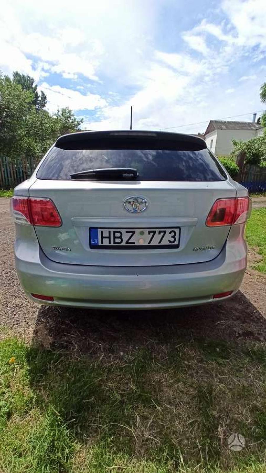 Pelēks Toyota Avensis 2009 Viļņa, ar dzinēja tilpumu 2.20 L un nobraukumu 217 tūkst. km par 3600 €, foto 25 vietnē AUTOMOTO.COM.LV