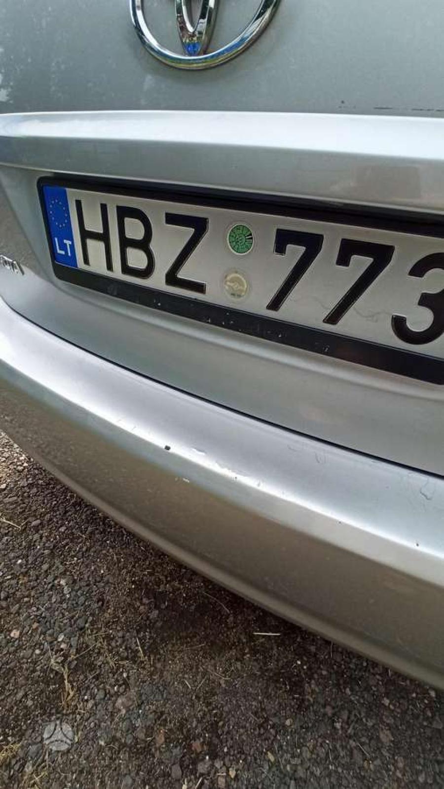 Pelēks Toyota Avensis 2009 Viļņa, ar dzinēja tilpumu 2.20 L un nobraukumu 217 tūkst. km par 3600 €, foto 26 vietnē AUTOMOTO.COM.LV