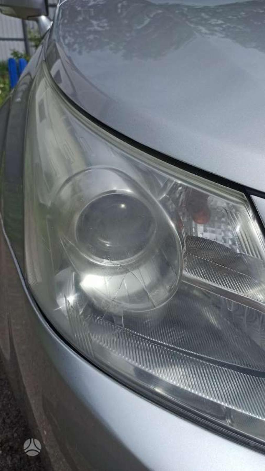 Pelēks Toyota Avensis 2009 Viļņa, ar dzinēja tilpumu 2.20 L un nobraukumu 217 tūkst. km par 3600 €, foto 27 vietnē AUTOMOTO.COM.LV