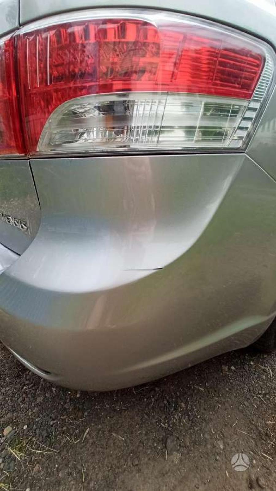 Pelēks Toyota Avensis 2009 Viļņa, ar dzinēja tilpumu 2.20 L un nobraukumu 217 tūkst. km par 3600 €, foto 28 vietnē AUTOMOTO.COM.LV