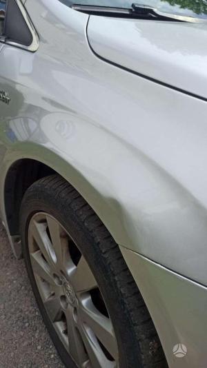 Pelēks Toyota Avensis 2009 Viļņa, ar dzinēja tilpumu 2.20 L un nobraukumu 217 tūkst. km par 3600 €, foto 29 vietnē AUTOMOTO.COM.LV