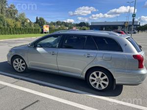 Grey Toyota Avensis 2009 in Jurmala, with an engine capacity of 2.00 L and mileage of 350 thousand km for 2600 €, photo 5 on AUTOMOTO.COM.LV