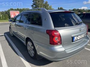 Grey Toyota Avensis 2009 in Jurmala, with an engine capacity of 2.00 L and mileage of 350 thousand km for 2600 €, photo 6 on AUTOMOTO.COM.LV