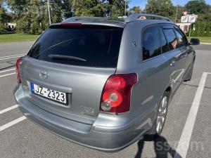 Grey Toyota Avensis 2009 in Jurmala, with an engine capacity of 2.00 L and mileage of 350 thousand km for 2600 €, photo 7 on AUTOMOTO.COM.LV