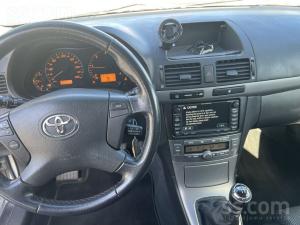 Grey Toyota Avensis 2009 in Jurmala, with an engine capacity of 2.00 L and mileage of 350 thousand km for 2600 €, photo 12 on AUTOMOTO.COM.LV