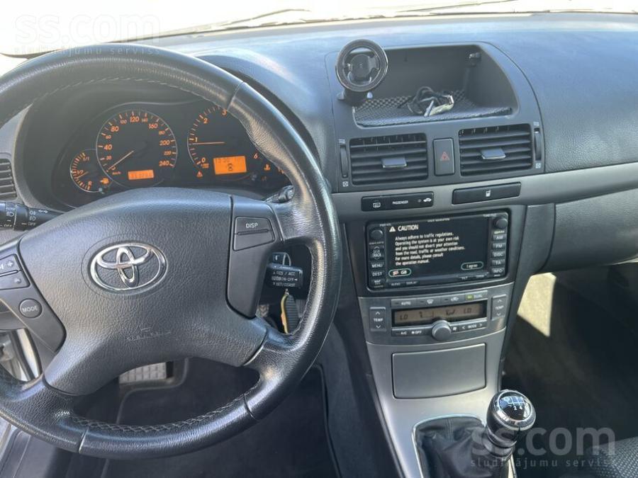 Grey Toyota Avensis 2009 in Jurmala, with an engine capacity of 2.00 L and mileage of 350 thousand km for 2600 €, photo 12 on AUTOMOTO.COM.LV
