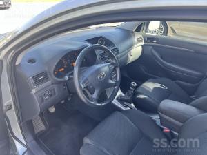 Grey Toyota Avensis 2009 in Jurmala, with an engine capacity of 2.00 L and mileage of 350 thousand km for 2600 €, photo 14 on AUTOMOTO.COM.LV