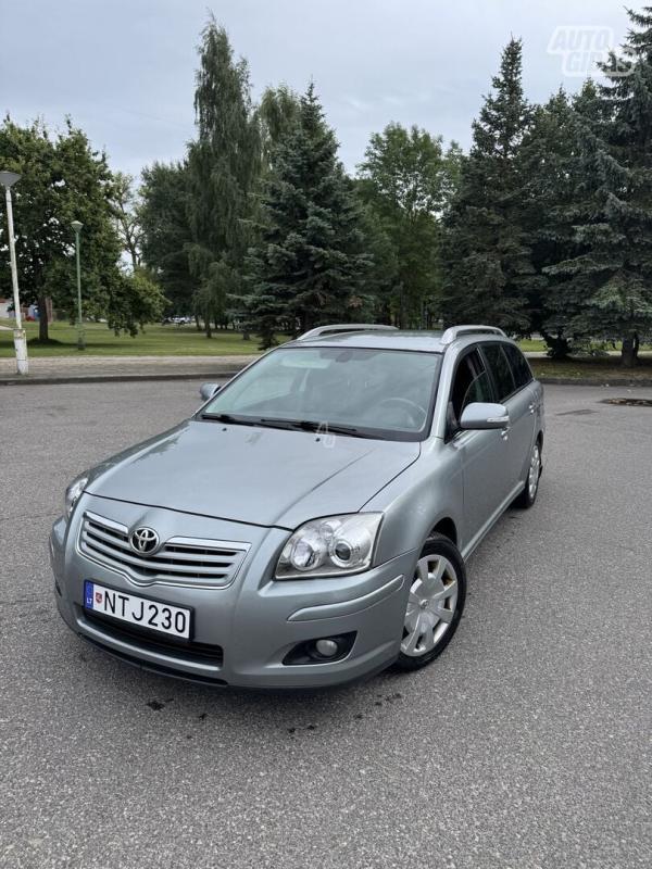 Серый Тойота Авенсис 2009 в Клайпеда, объемом двигателя 2.00 л и пробегом 462 тыс. км за 1700 €, фото 1 на AUTOMOTO.COM.LV