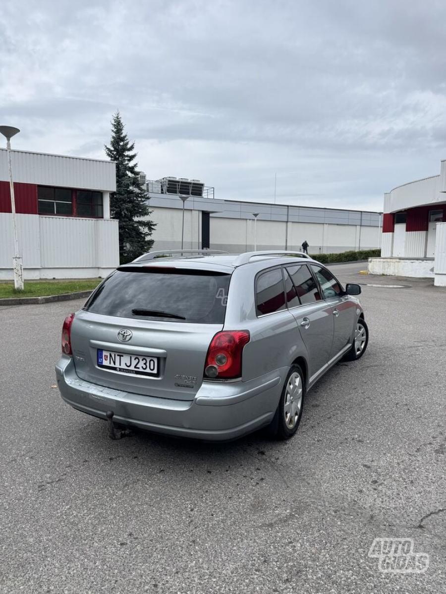 Серый Тойота Авенсис 2009 в Клайпеда, объемом двигателя 2.00 л и пробегом 462 тыс. км за 1700 €, фото 5 на AUTOMOTO.COM.LV