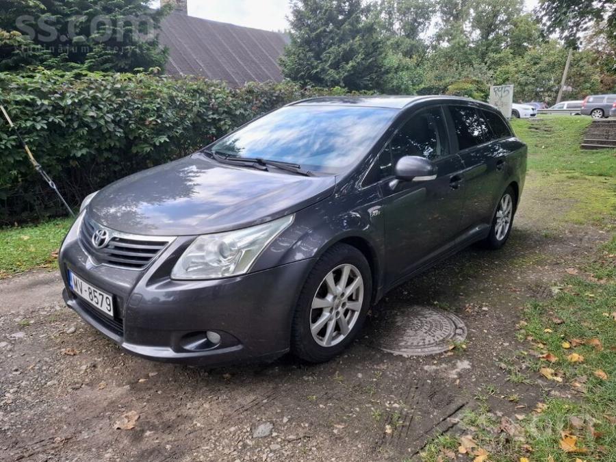 Серый Тойота Авенсис 2009 в Рига, объемом двигателя 2.20 л и пробегом 306 тыс. км за 3700 €, фото 1 на AUTOMOTO.COM.LV