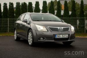 Pelēks Toyota Avensis 2009 Jelgava, ar dzinēja tilpumu 2.20 L un nobraukumu 328 tūkst. km par 3300 €, foto  vietnē AUTOMOTO.COM.LV