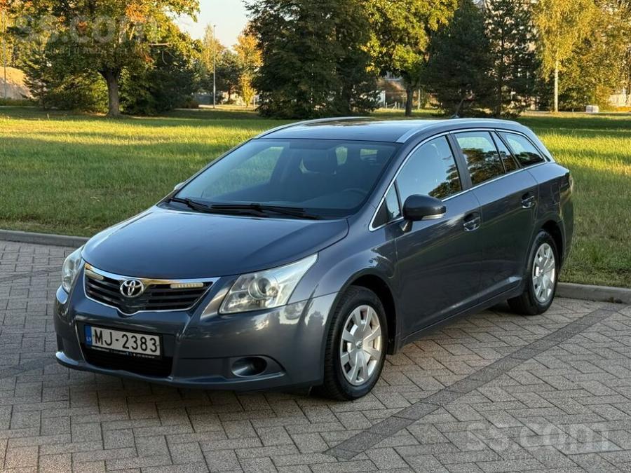 Grey Toyota Avensis 2009 in Riga, with an engine capacity of 2.00 L and mileage of 0 thousand km for 2590 €, photo 5 on AUTOMOTO.COM.LV