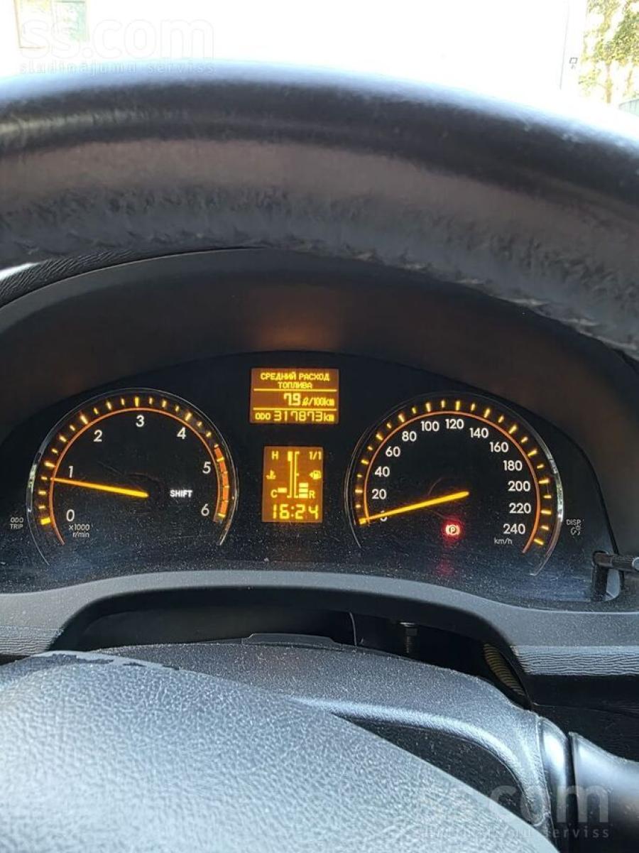 Grey Toyota Avensis 2009 in Riga, with an engine capacity of 2.00 L and mileage of 318 thousand km for 4490 €, photo 7 on AUTOMOTO.COM.LV