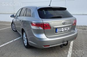 Grey Toyota Avensis 2009 in Riga, with an engine capacity of 1.80 L and mileage of 290 thousand km for 5950 €, photo 5 on AUTOMOTO.COM.LV