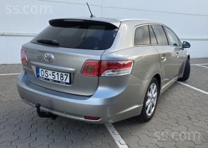 Grey Toyota Avensis 2009 in Riga, with an engine capacity of 1.80 L and mileage of 290 thousand km for 5950 €, photo 7 on AUTOMOTO.COM.LV