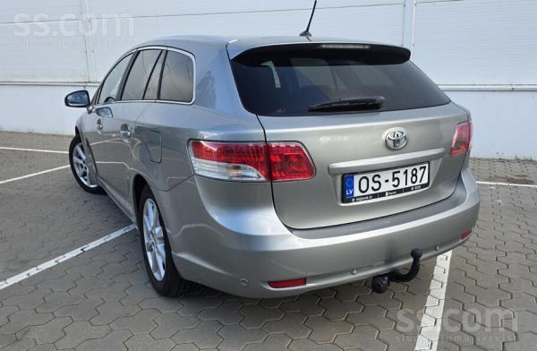 Серый Тойота Авенсис 2009 в Рига, объемом двигателя 1.80 л и пробегом 290 тыс. км за 5950 €, фото 5 на AUTOMOTO.COM.LV