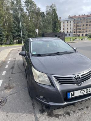 Grey Toyota Avensis 2009 in Riga, with an engine capacity of 2.20 L and mileage of 301 thousand km for 3500 €, photo 9 on AUTOMOTO.COM.LV
