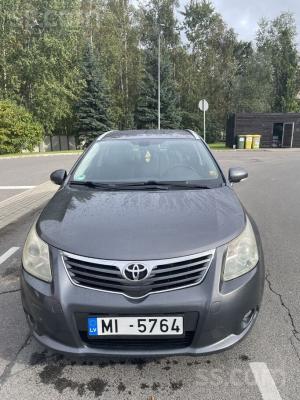 Grey Toyota Avensis 2009 in Riga, with an engine capacity of 2.20 L and mileage of 301 thousand km for 3500 €, photo 10 on AUTOMOTO.COM.LV