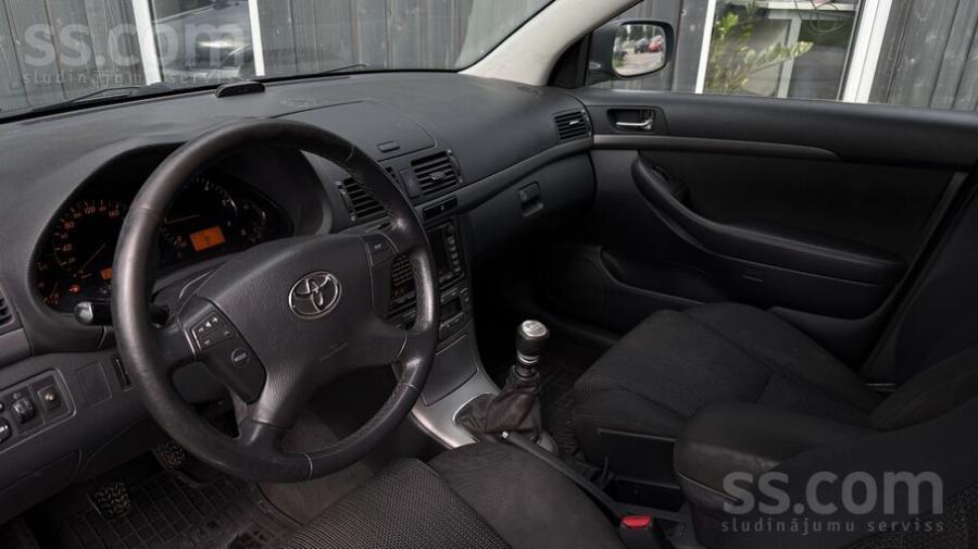 Pelēks Toyota Avensis 2009 Rīga, ar dzinēja tilpumu 2.00 L un nobraukumu 370 tūkst. km par 1400 €, foto 6 vietnē AUTOMOTO.COM.LV