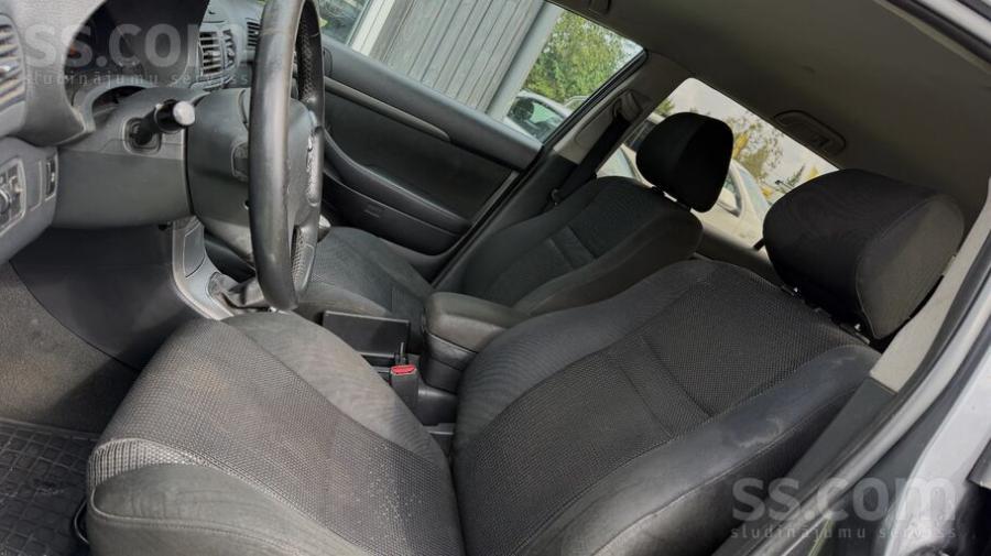 Pelēks Toyota Avensis 2009 Rīga, ar dzinēja tilpumu 2.00 L un nobraukumu 370 tūkst. km par 1400 €, foto 7 vietnē AUTOMOTO.COM.LV