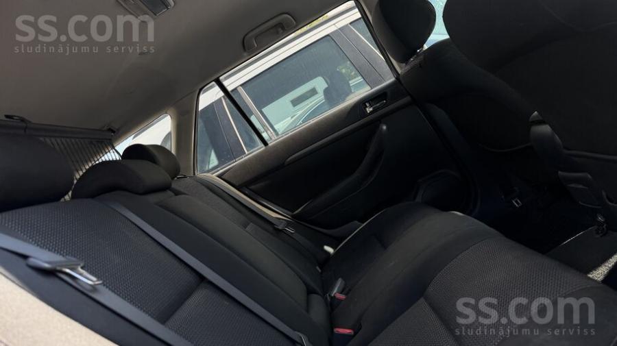 Pelēks Toyota Avensis 2009 Rīga, ar dzinēja tilpumu 2.00 L un nobraukumu 370 tūkst. km par 1400 €, foto 9 vietnē AUTOMOTO.COM.LV