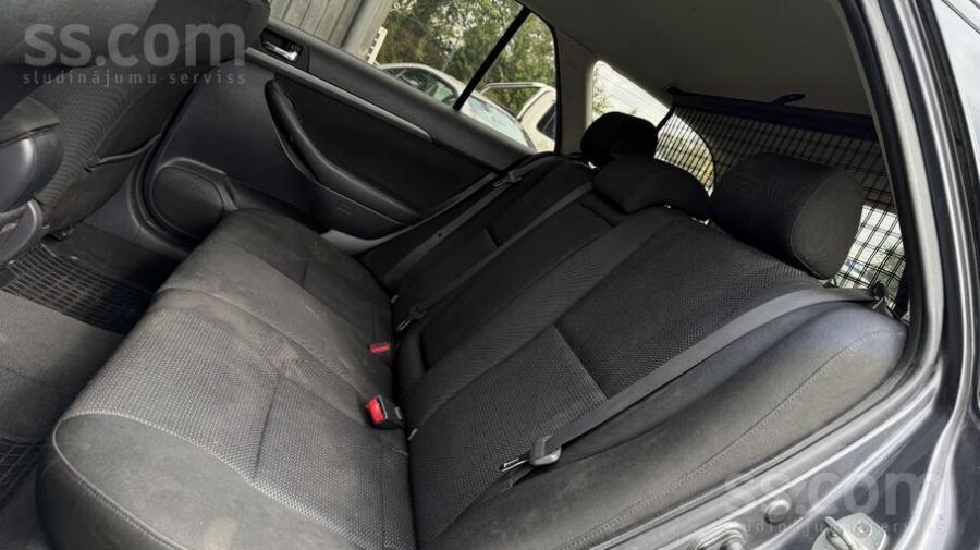 Pelēks Toyota Avensis 2009 Rīga, ar dzinēja tilpumu 2.00 L un nobraukumu 370 tūkst. km par 1400 €, foto 10 vietnē AUTOMOTO.COM.LV