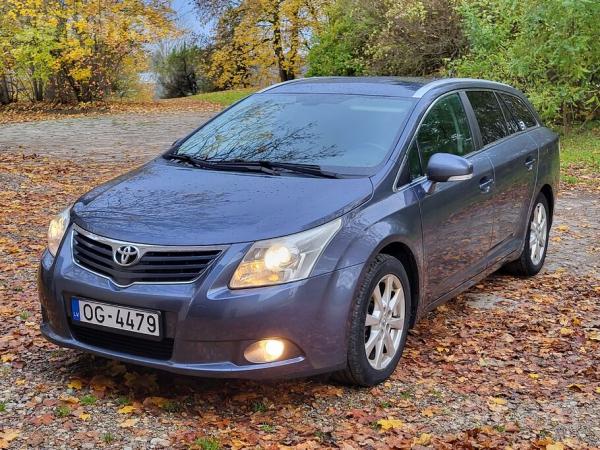 Тойота Авенсис 2009 в Рига на AUTOMOTO.COM.LV Серый Тойота Авенсис 2009 в Рига, объемом двигателя 2.20 л и пробегом 380 тыс. км за 2200 €, фото 1 на AUTOMOTO.COM.LV