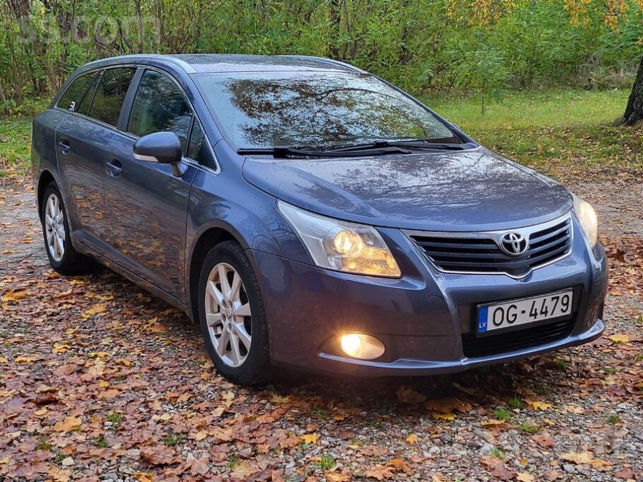 Серый Тойота Авенсис 2009 в Рига, объемом двигателя 2.20 л и пробегом 380 тыс. км за 2400 €, фото 3 на AUTOMOTO.COM.LV