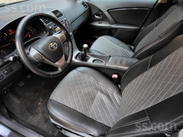 Тойота Авенсис 2009 в Рига на AUTOMOTO.COM.LV Серый Тойота Авенсис 2009 в Рига, объемом двигателя 2.20 л и пробегом 380 тыс. км за 2200 €, фото 6 на AUTOMOTO.COM.LV