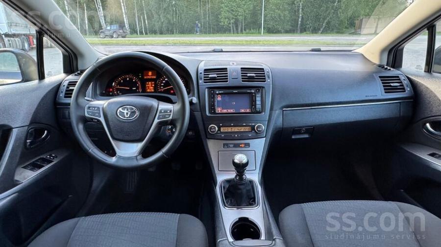 Pelēks Toyota Avensis 2010 Rēzekne, ar dzinēja tilpumu 2.00 L un nobraukumu 249 tūkst. km par 4600 €, foto 7 vietnē AUTOMOTO.COM.LV