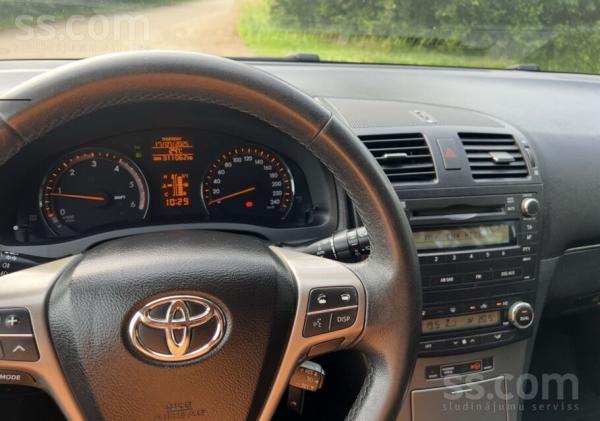 Pelēks Toyota Avensis 2010 Ludza, ar dzinēja tilpumu 2.20 L un nobraukumu 311 tūkst. km par 4500 €, foto 7 vietnē AUTOMOTO.COM.LV