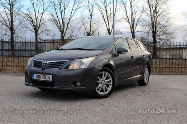Grey Toyota Avensis 2010 in Tartu, with an engine capacity of 2.00 L and mileage of 345 thousand km for 3700 €, photo 3 on AUTOMOTO.COM.LV