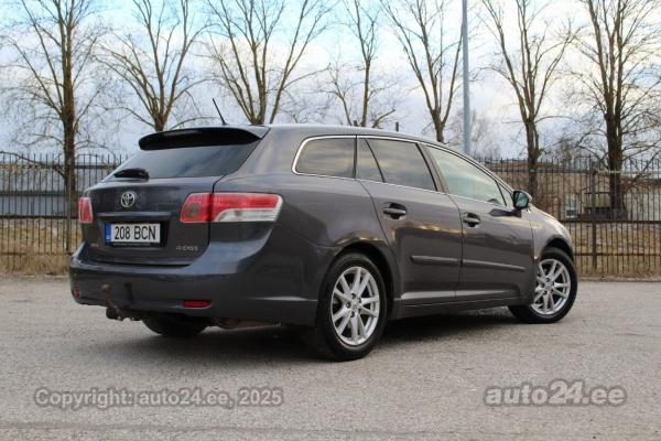 Grey Toyota Avensis 2010 in Tartu, with an engine capacity of 2.00 L and mileage of 345 thousand km for 3700 €, photo 7 on AUTOMOTO.COM.LV