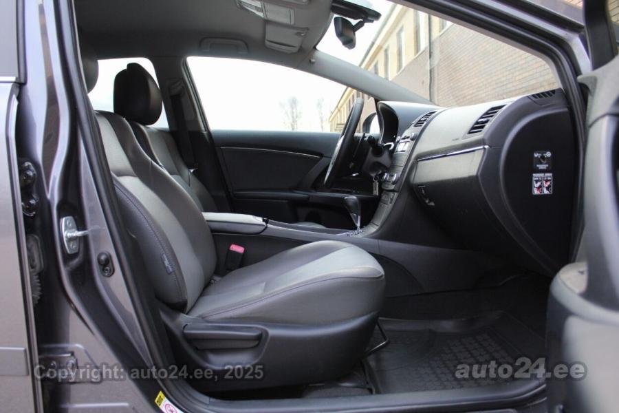 Pelēks Toyota Avensis 2010 Tartu, ar dzinēja tilpumu 2.00 L un nobraukumu 345 tūkst. km par 3700 €, foto 15 vietnē AUTOMOTO.COM.LV