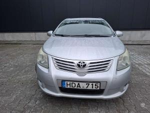 Pelēks Toyota Avensis 2010 Viļņa, ar dzinēja tilpumu 2.23 L un nobraukumu 323 tūkst. km par 3500 €, foto 4 vietnē AUTOMOTO.COM.LV