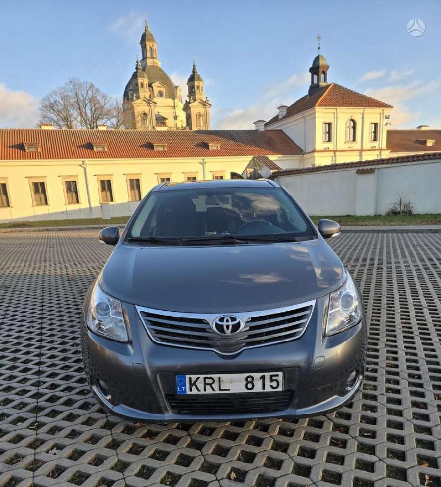 Pelēks Toyota Avensis 2010 Kauņa, ar dzinēja tilpumu 2.00 L un nobraukumu 277 tūkst. km par 3200 €, foto 6 vietnē AUTOMOTO.COM.LV