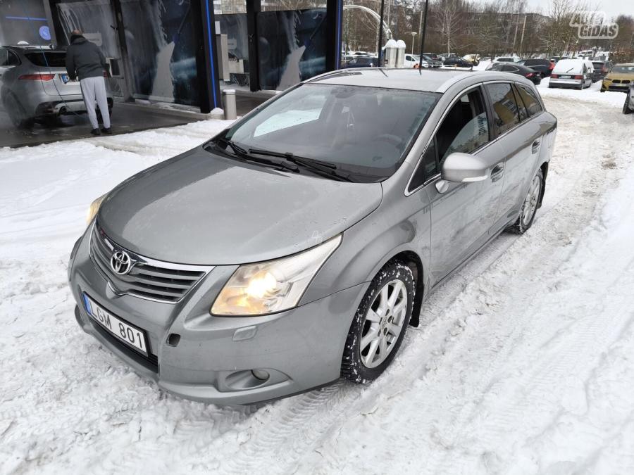 Pelēks Toyota Avensis 2010 Viļņa, ar dzinēja tilpumu 2.20 L un nobraukumu 417 tūkst. km par 1800 €, foto 1 vietnē AUTOMOTO.COM.LV