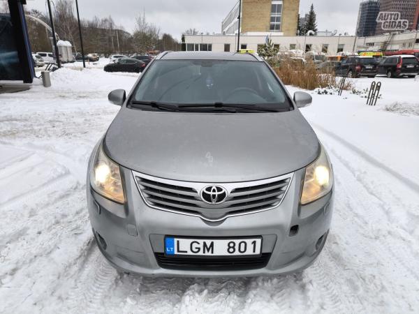 Grey Toyota Avensis 2010 in Vilnius, with an engine capacity of 2.20 L and mileage of 417 thousand km for 1800 €, photo 2 on AUTOMOTO.COM.LV