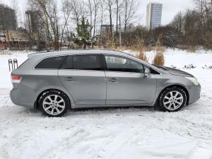 Pelēks Toyota Avensis 2010 Viļņa, ar dzinēja tilpumu 2.20 L un nobraukumu 417 tūkst. km par 1800 €, foto 7 vietnē AUTOMOTO.COM.LV