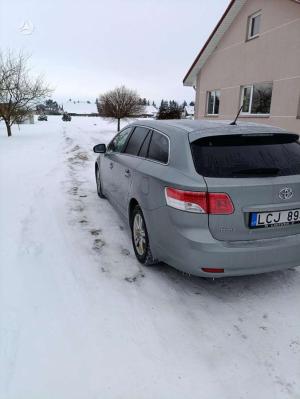 Серый Тойота Авенсис 2010 в Паневежис, объемом двигателя 2.00 л и пробегом 296 тыс. км за 3800 €, фото 3 на AUTOMOTO.COM.LV