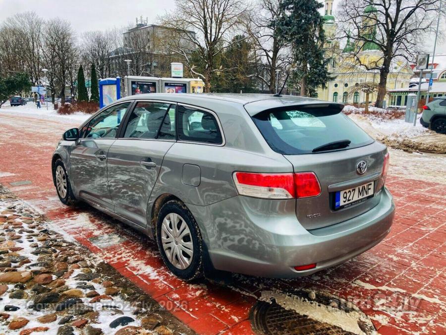 Pelēks Toyota Avensis 2010 Tallina, ar dzinēja tilpumu 1.80 L un nobraukumu 374 tūkst. km par 4500 €, foto 8 vietnē AUTOMOTO.COM.LV