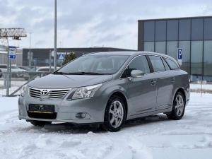 Grey Toyota Avensis 2010 in Siauliai, with an engine capacity of 2.20 L and mileage of 294 thousand km for 4550 €, photo 2 on AUTOMOTO.COM.LV