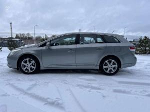 Grey Toyota Avensis 2010 in Siauliai, with an engine capacity of 2.20 L and mileage of 294 thousand km for 4550 €, photo 5 on AUTOMOTO.COM.LV