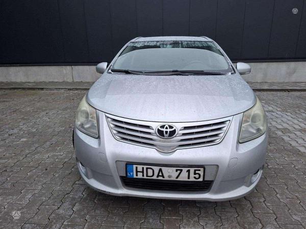 Pelēks Toyota Avensis 2010 Viļņa, ar dzinēja tilpumu 2.23 L un nobraukumu 323 tūkst. km par 2950 €, foto 4 vietnē AUTOMOTO.COM.LV