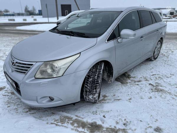 Grey Toyota Avensis 2010 in Marijampole, with an engine capacity of 2.23 L and mileage of 288 thousand km for 3100 €, photo 3 on AUTOMOTO.COM.LV