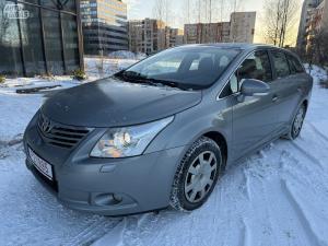 Grey Toyota Avensis 2010 in Vilnius, with an engine capacity of 1.80 L and mileage of 326 thousand km for 4850 €, photo  on AUTOMOTO.COM.LV