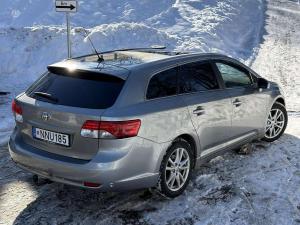 Grey Toyota Avensis 2010 in Siauliai, with an engine capacity of 2.23 L and mileage of 391 thousand km for 3200 €, photo 3 on AUTOMOTO.COM.LV